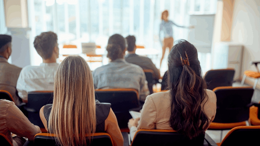 8 Tips to Enhance the Employee Learning Experience - Diplomasafe